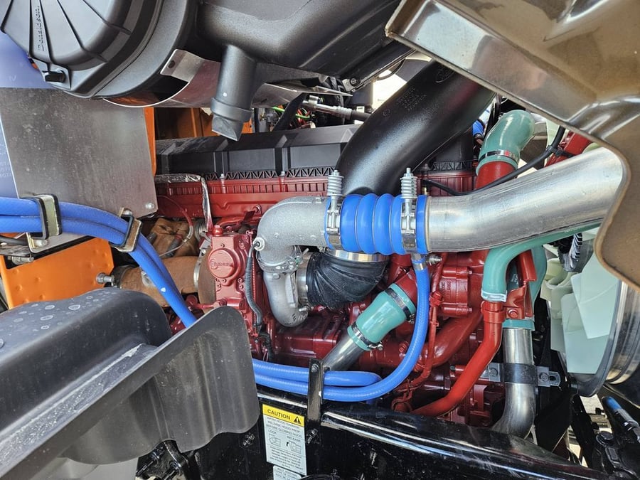 2025 MACK GR42F