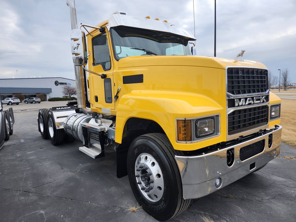 2026 MACK PI64T DC