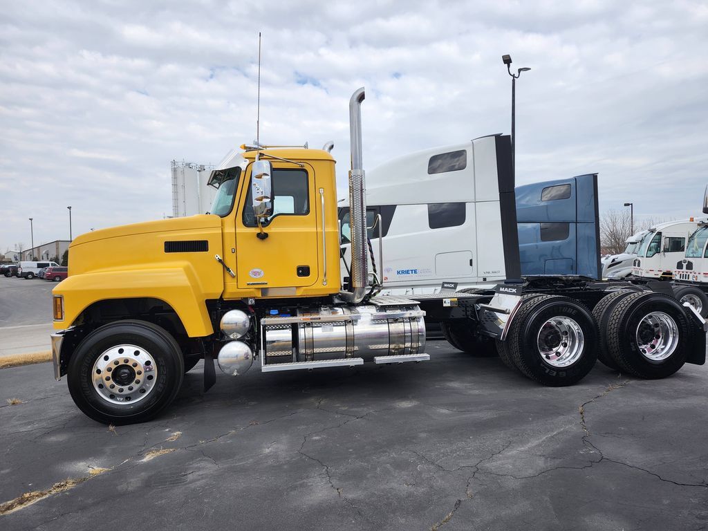 2026 MACK PI64T DC